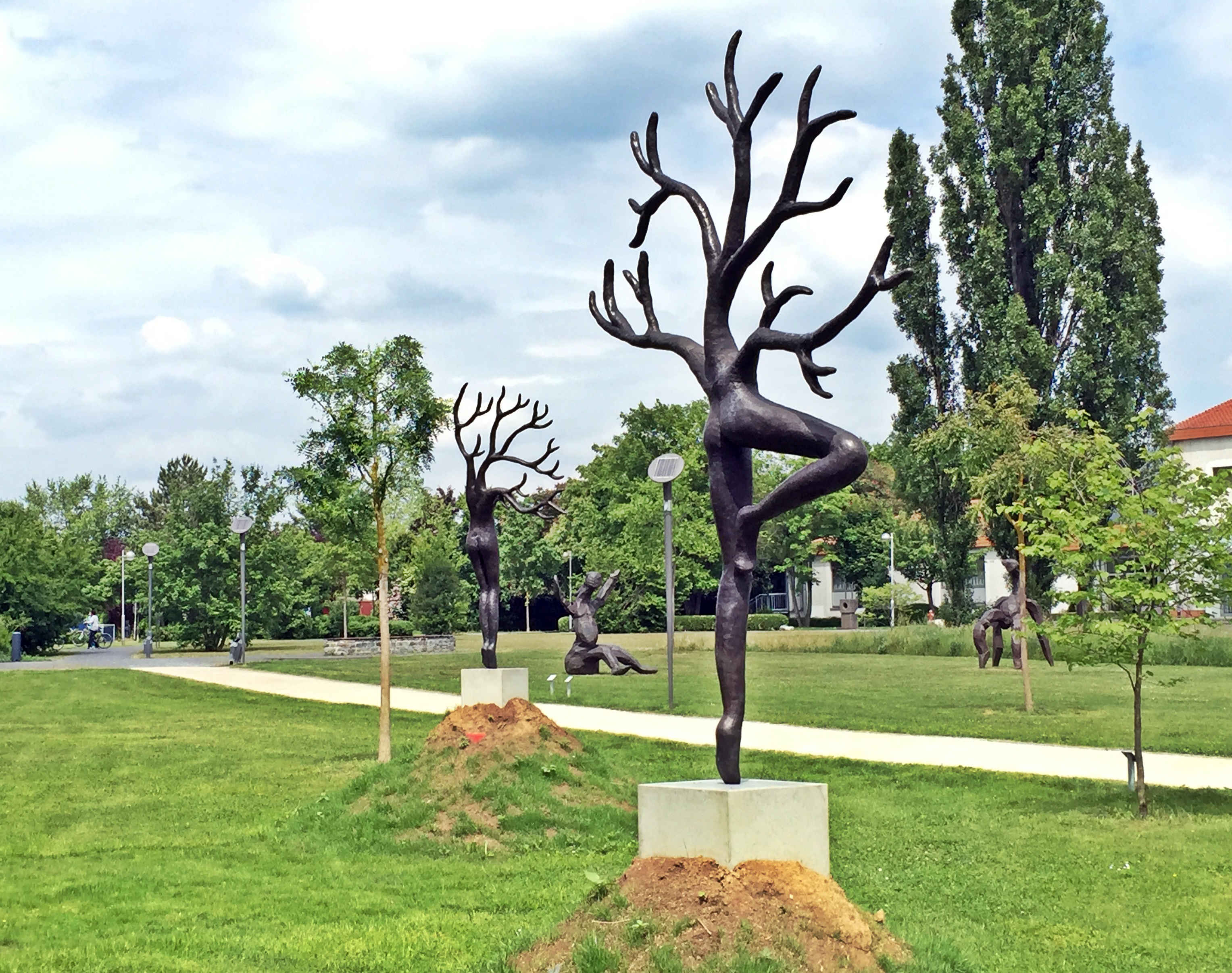 Unterwegs in RheinMain – Der Skulpturenpark in Eschborn-Niederhöchstadt ...